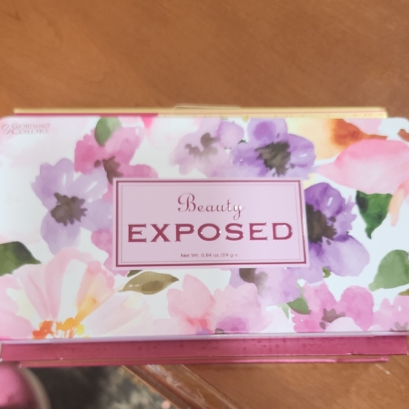michael giordano | Makeup | Eyeshadow Palette Floral Collection | Poshmark
